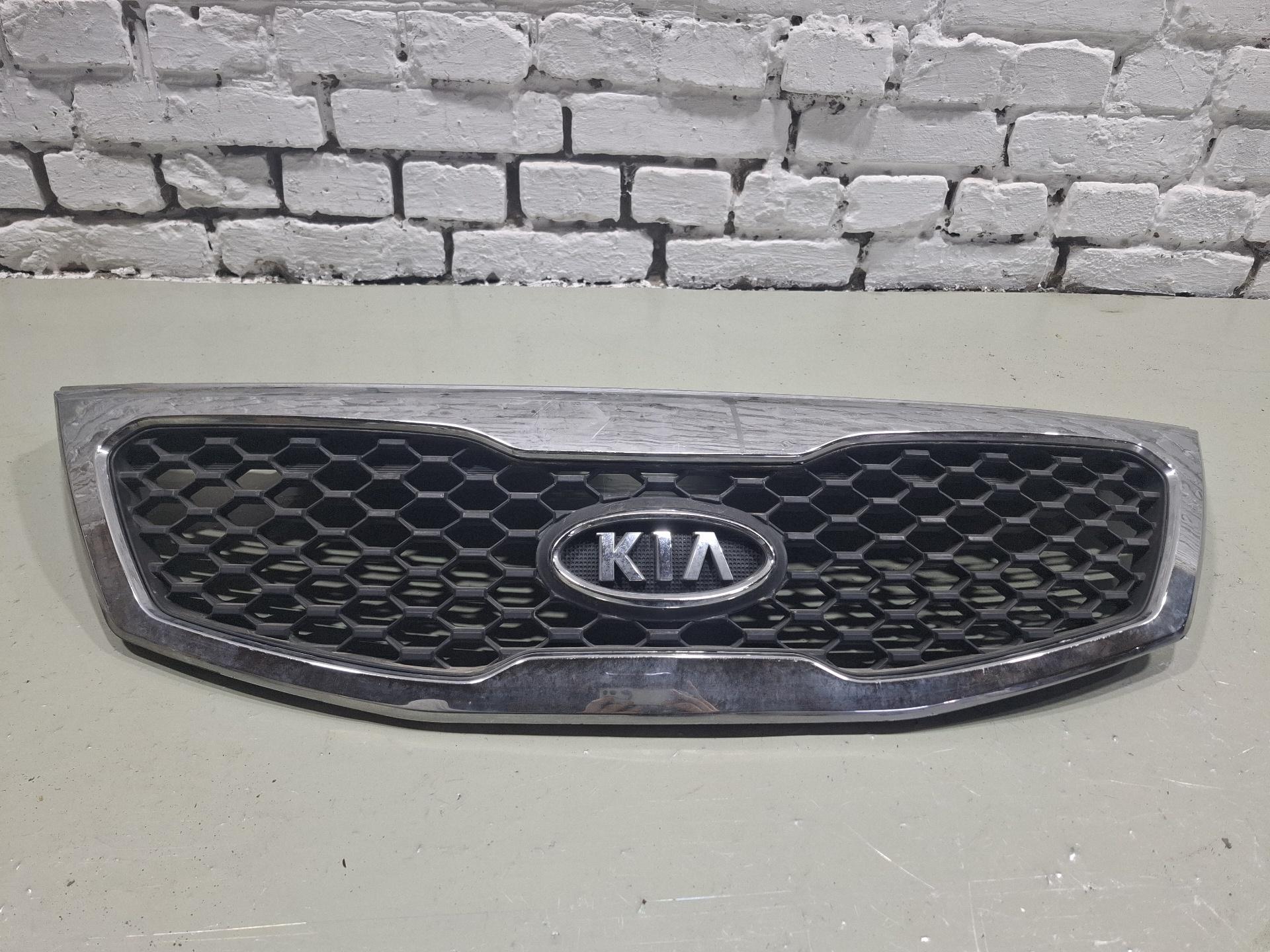Решетка радиатора Kia Sorento 2 (2009 - 2012) 863502P000