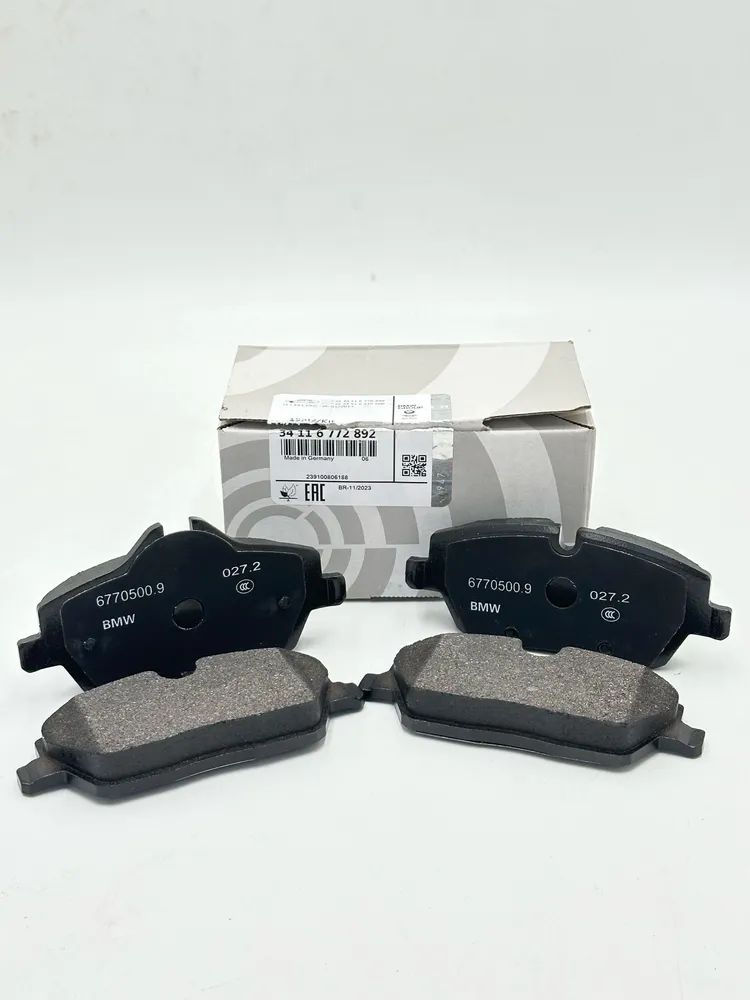 Колодки тормозные передние BMW 34116772892 (E81, E87, F22, F23)