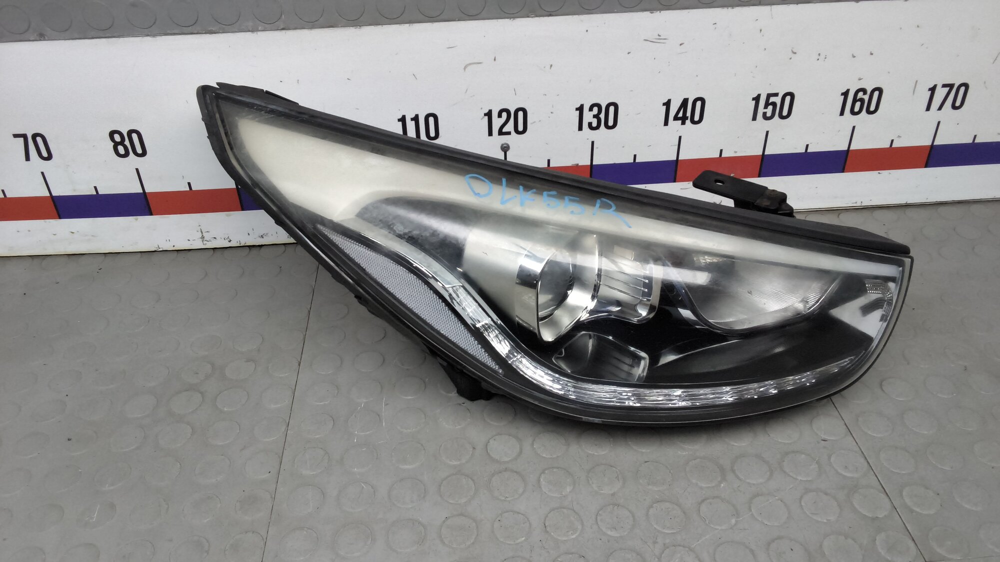 Фара правая HYUNDAI IX35 1, Номер 921022S670