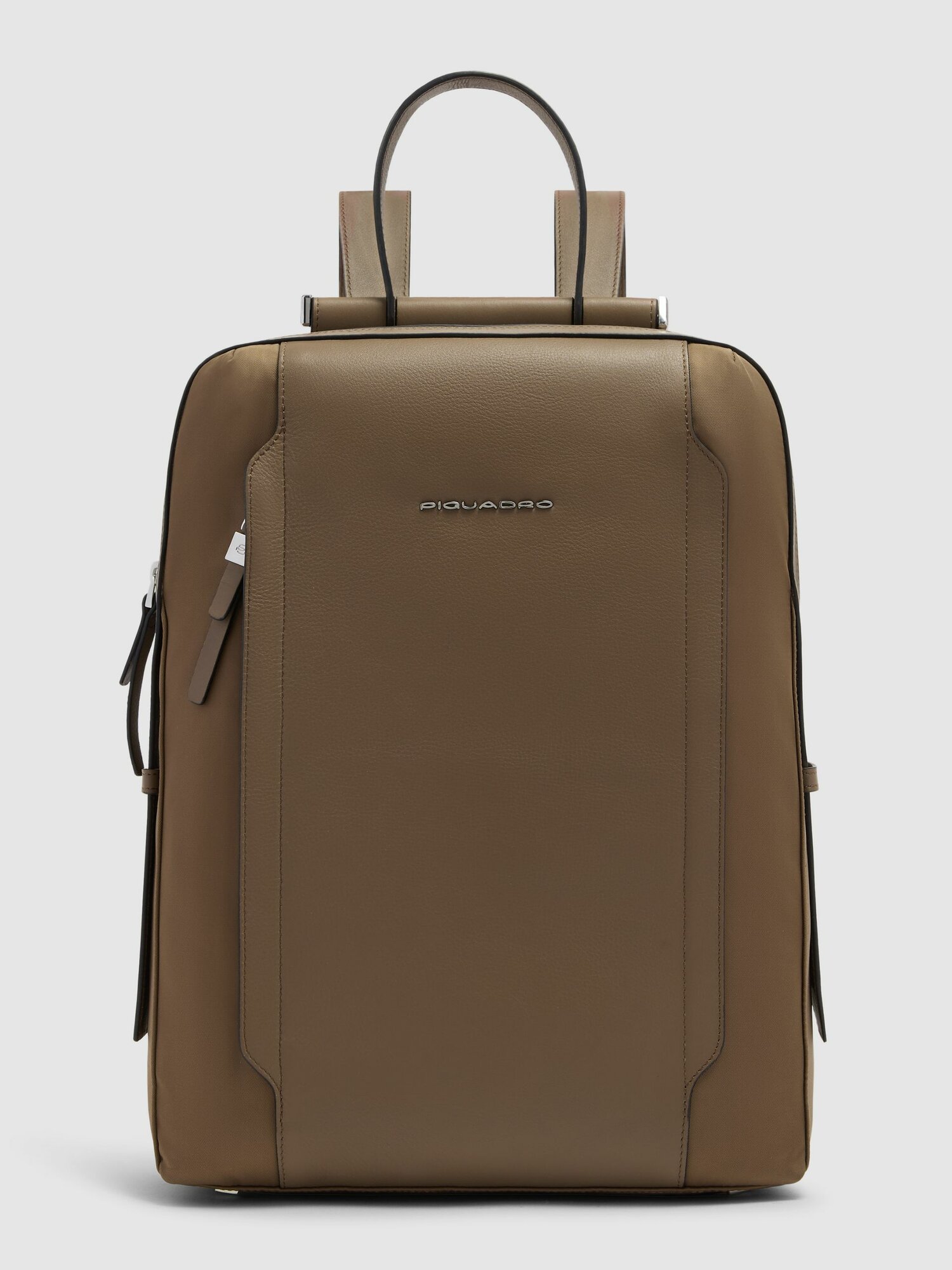 Рюкзак женский с RFID-защитой Piquadro Lyra CA4576W92T/M коричневый, натуральная кожа/нейлон, с отделением для ноутбука 14"