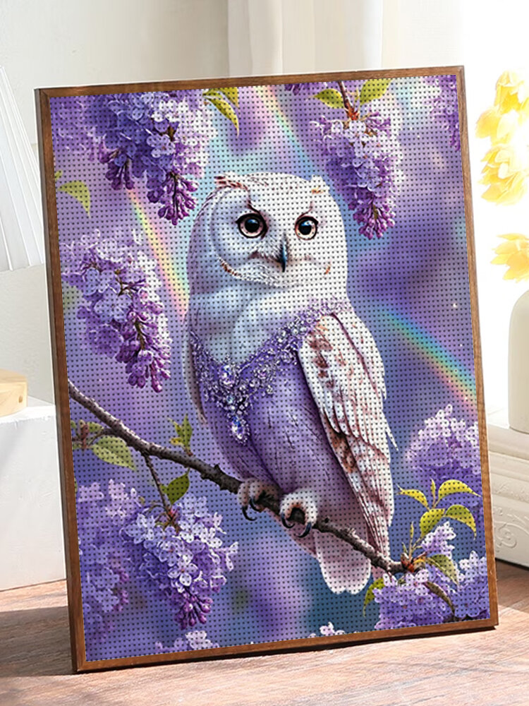Картина для вышивки крестом 40x50 см: сияющая сова среди фиолетовых цветов, без рамы. Простая схема подходит взрослым и детям, станет прекрасным домашним декором и оригинальным подарком.
