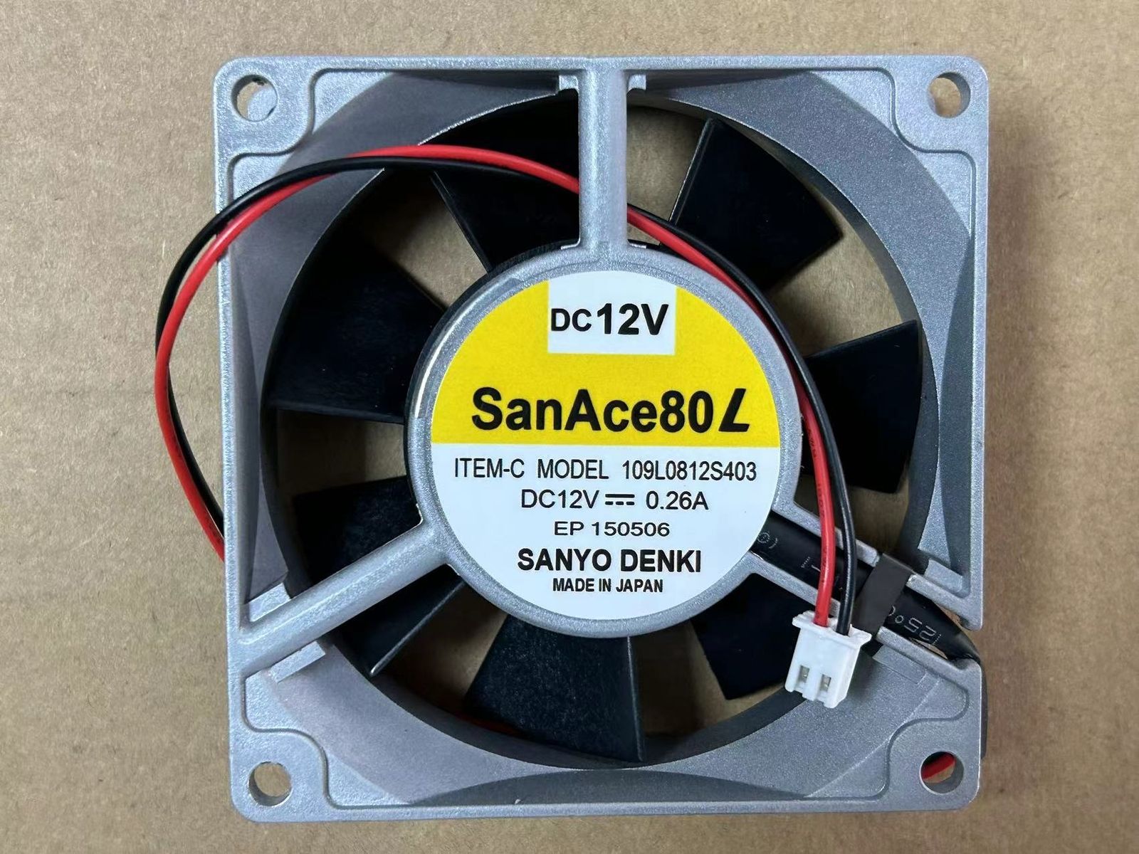 109L0812S403 8CM 8025 12V 0.26A 3-проводной металлический вентилятор охлаждения -