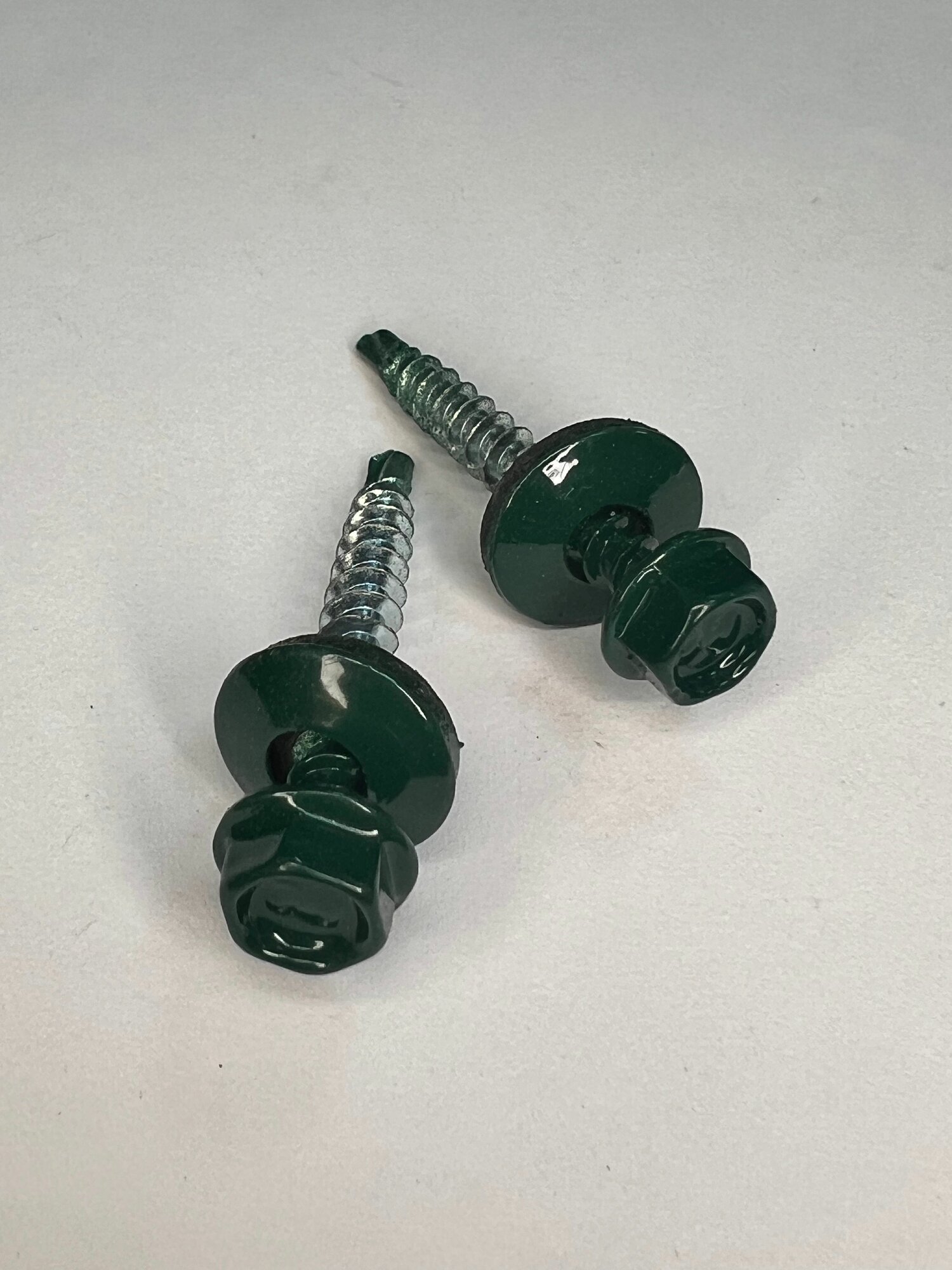 Саморез кровельный 4,8*35 мм RAL-6005 зелёный мох (50 шт)