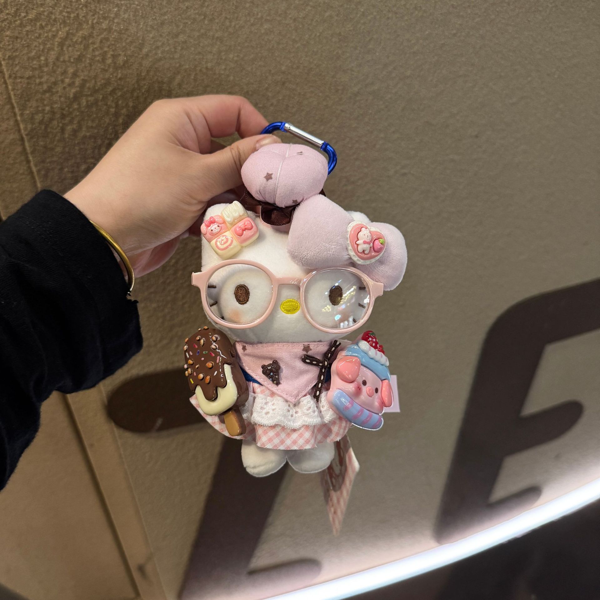 Hello Kitty Плюшевый Брелок-Подвеска Дизайн Десерта Кокоса Темно-Синий 10 см Подарок Девочкам