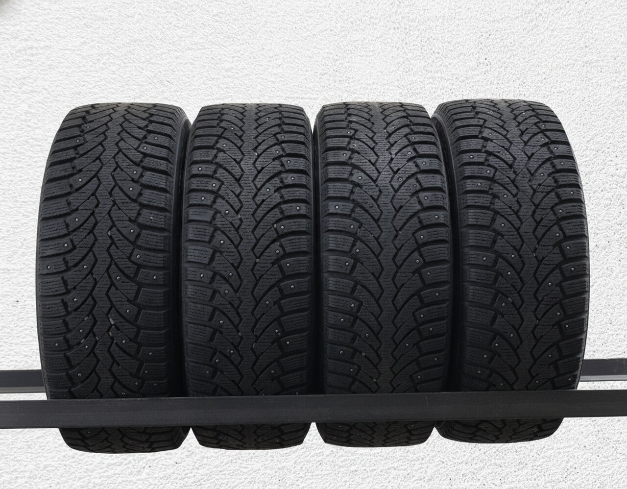 Зимние шины шипованные Formula Ice 205/60 R16 15.0% износ PT0011267 TSB056797