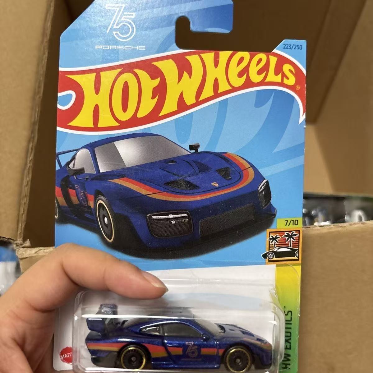 Машинка коллекционная Mattel Hot Wheels 2024 Порше 935