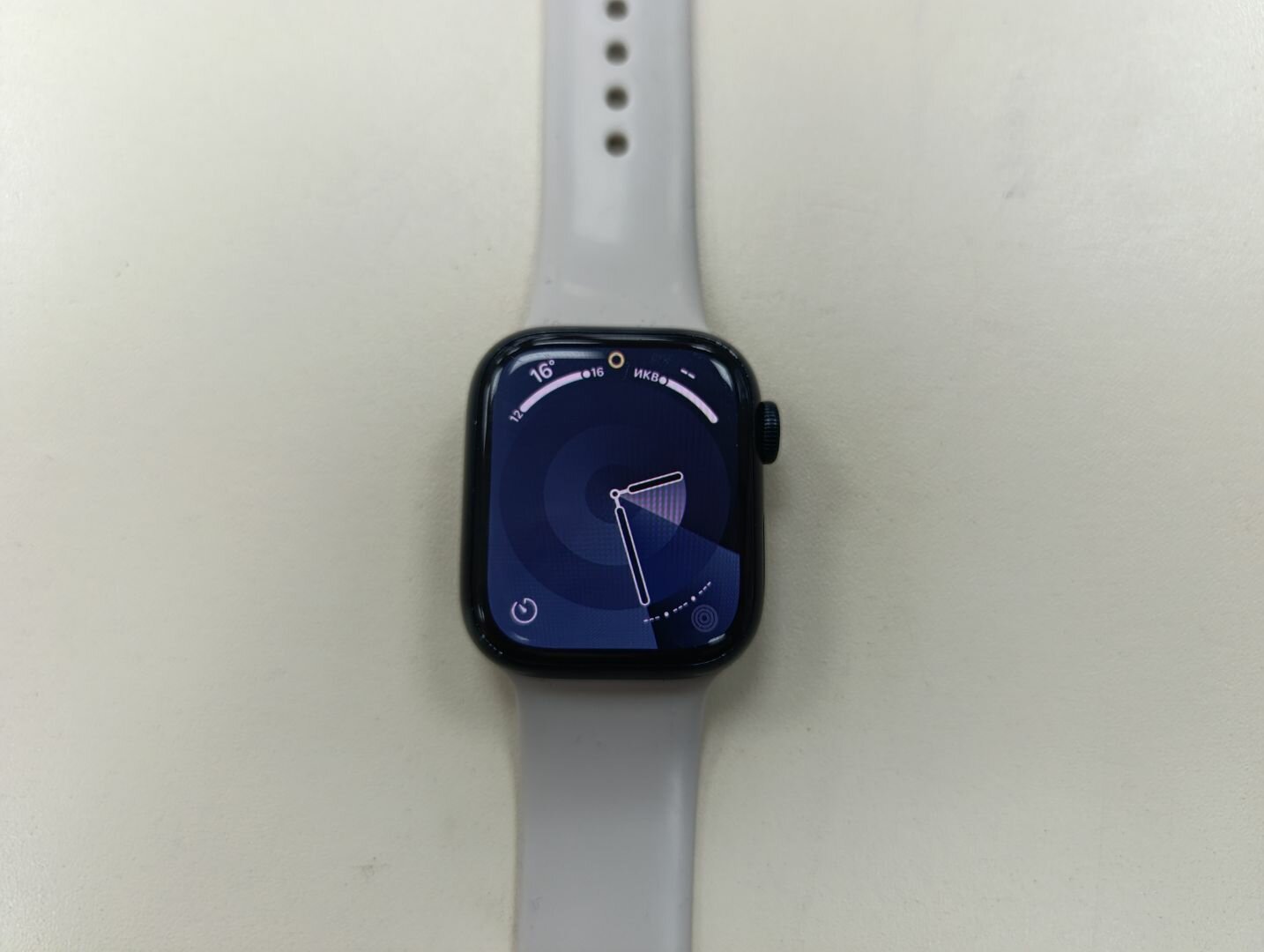 Смарт-часы Apple Watch Series 8 41mm, б/у, уценка