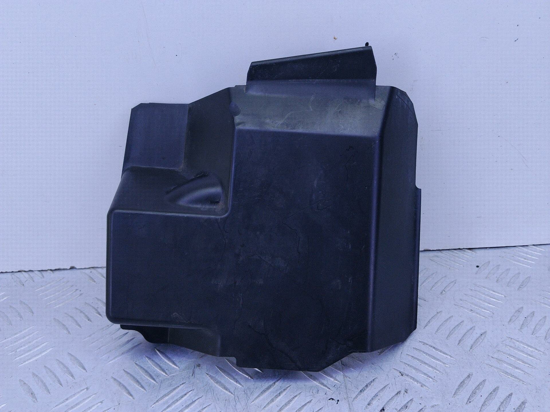 Крышка блока предохранителей Ford Focus 1 рест. 2004 3M5112B687BC