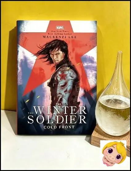 Книга The Winter Soldier Cold Front от Mackenzi Lee, Marvel, фантастика про супергероев, английский язык, мягкий перепле