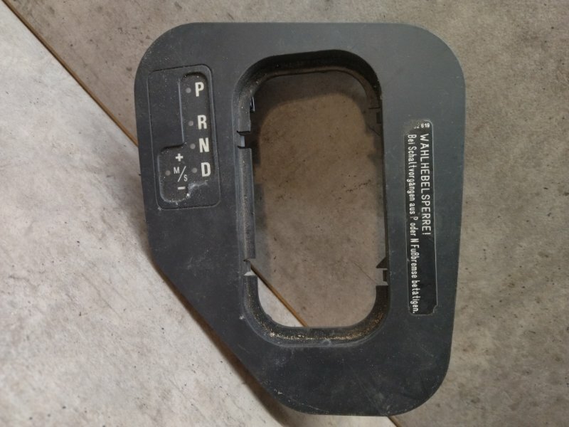 Накладка в салоне BMW 5 E39 8221525