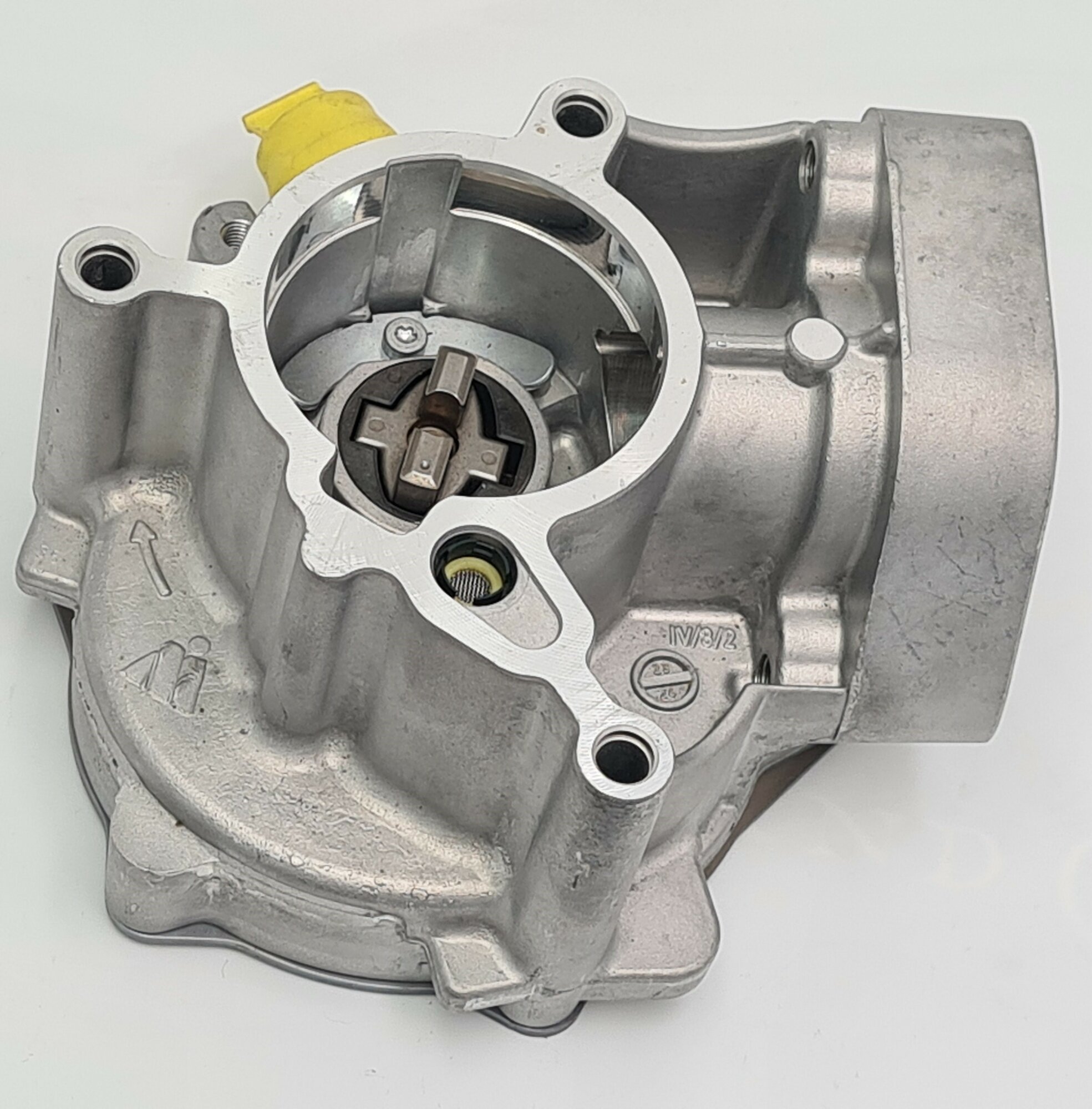 Насос вакуумный VAG 06L145100F ( 06L 145 100 F ) для AUDI, DODGE, SEAT, SKODA, VOLKSWAGEN