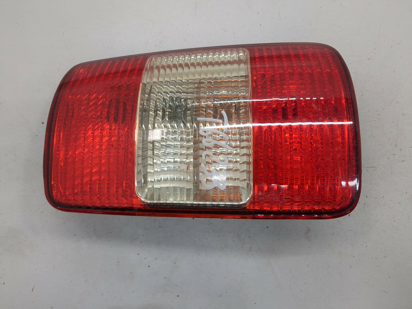 Фонарь (задний) правый Volkswagen Caddy Б/У