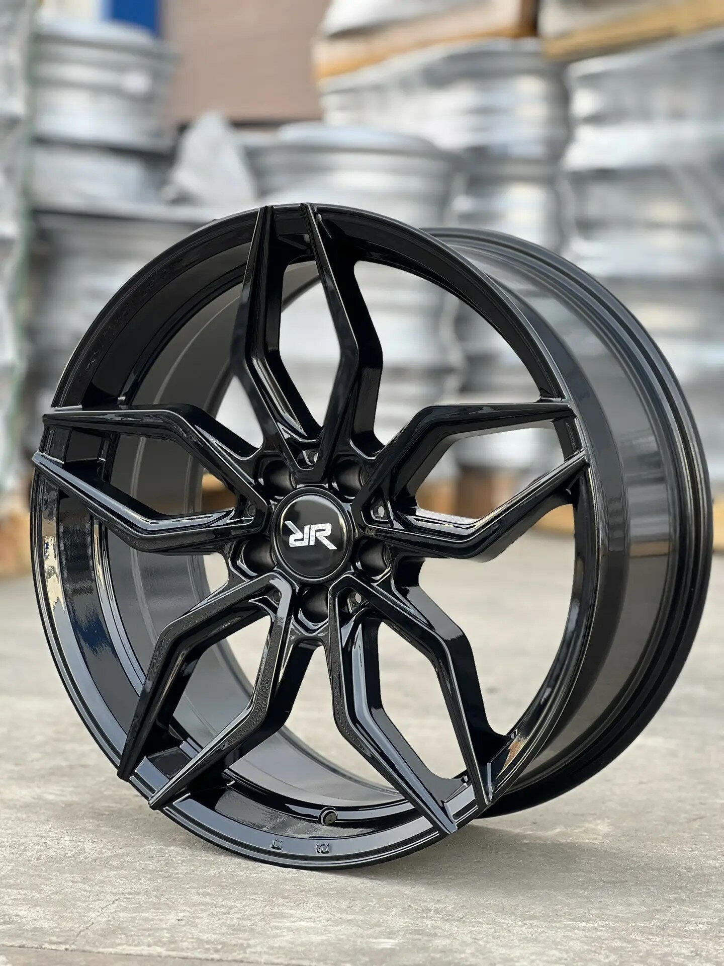 Диски автомобильные RR CSSYA3372 19*8,5 5*112 ET25 66,6 BLK
