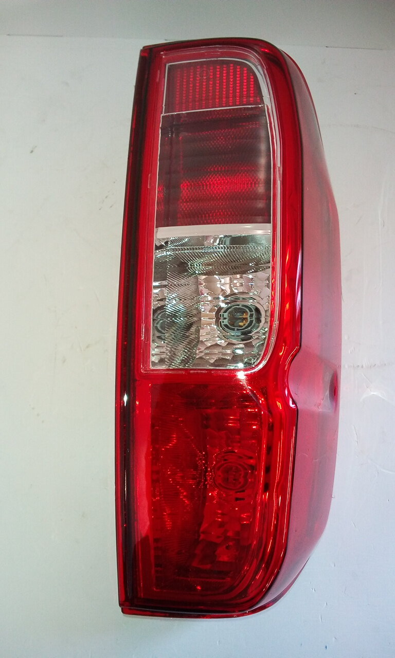 Фонарь задний 26555-eb70a nissan navara 06-14 WAGENBURG 26555EB70A