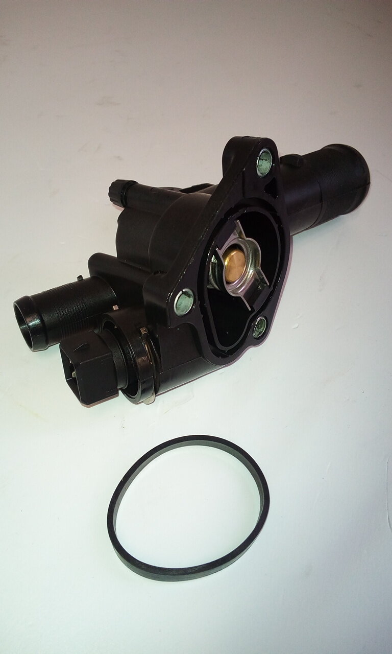 Термостат 1.5 dci mgn ii 82005587 8200267349 brucke 8200267349 BRUCKE 8200267349