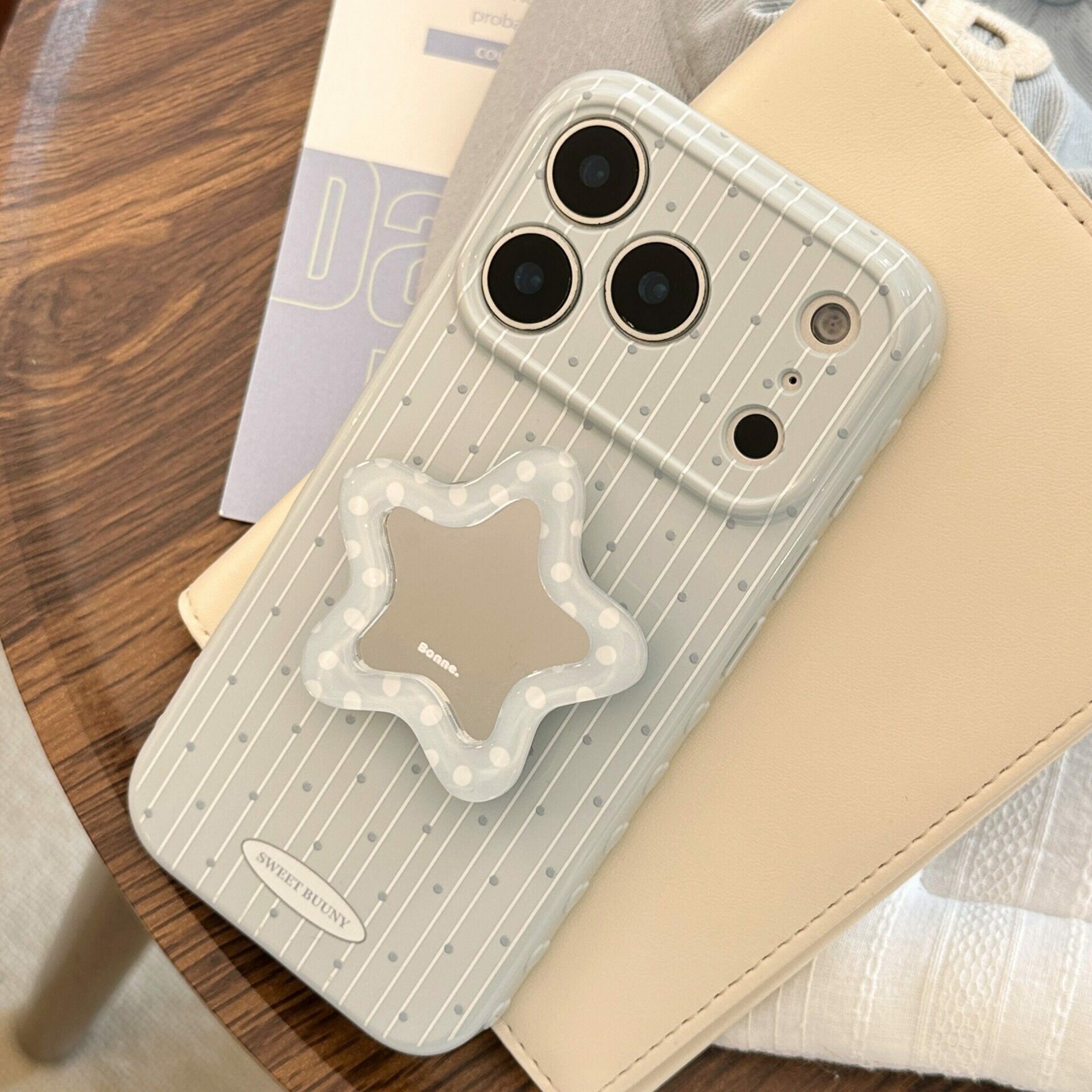 Корейский чехол для Honor X60 в полоску и в горошек с зеркальной подставкой в виде звезды синего цвета