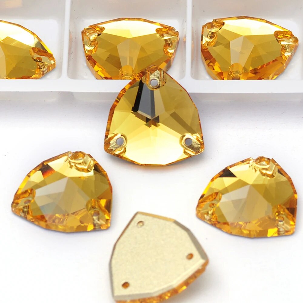 Стеклянные стразы Триллиан Light Topaz