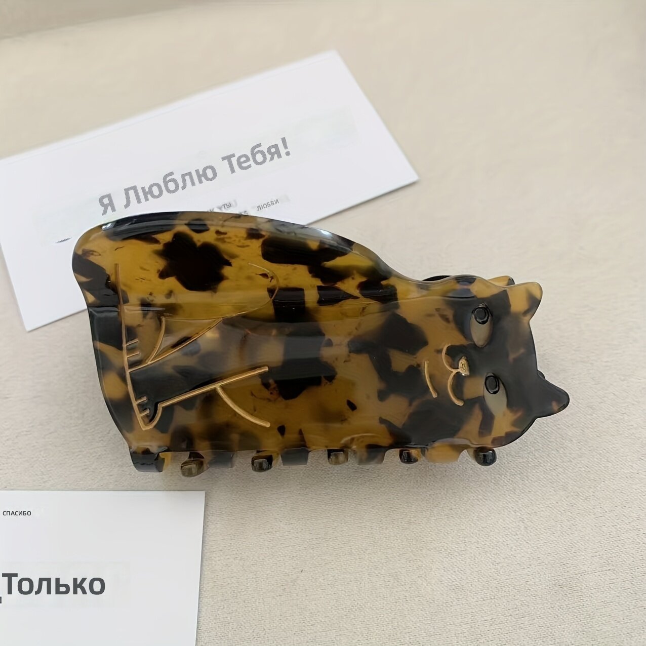 Прочная акриловая когтеточка 1 шт. с реалистичным дизайном лица, для помещений, легко чистится, не требует электропитания, для декора интерьера, цвет: коричневый черепаховый