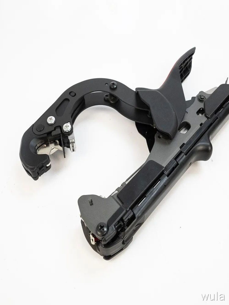Тапенер MAX HT-R45C ручной для подвязки растений красно-черный инструмент для сада и огорода — фото 1