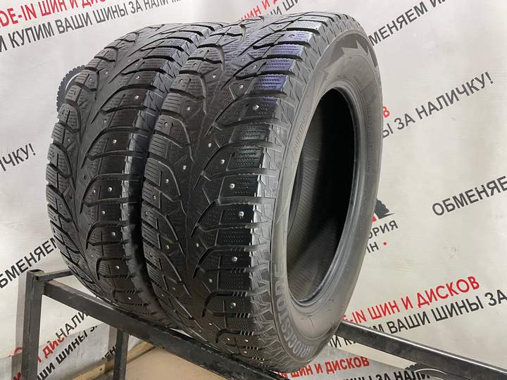 Комплект (2 шт) зимних БУ шин шипованные Bridgestone Blizzak Spike-02 205/60 R16 35% износ