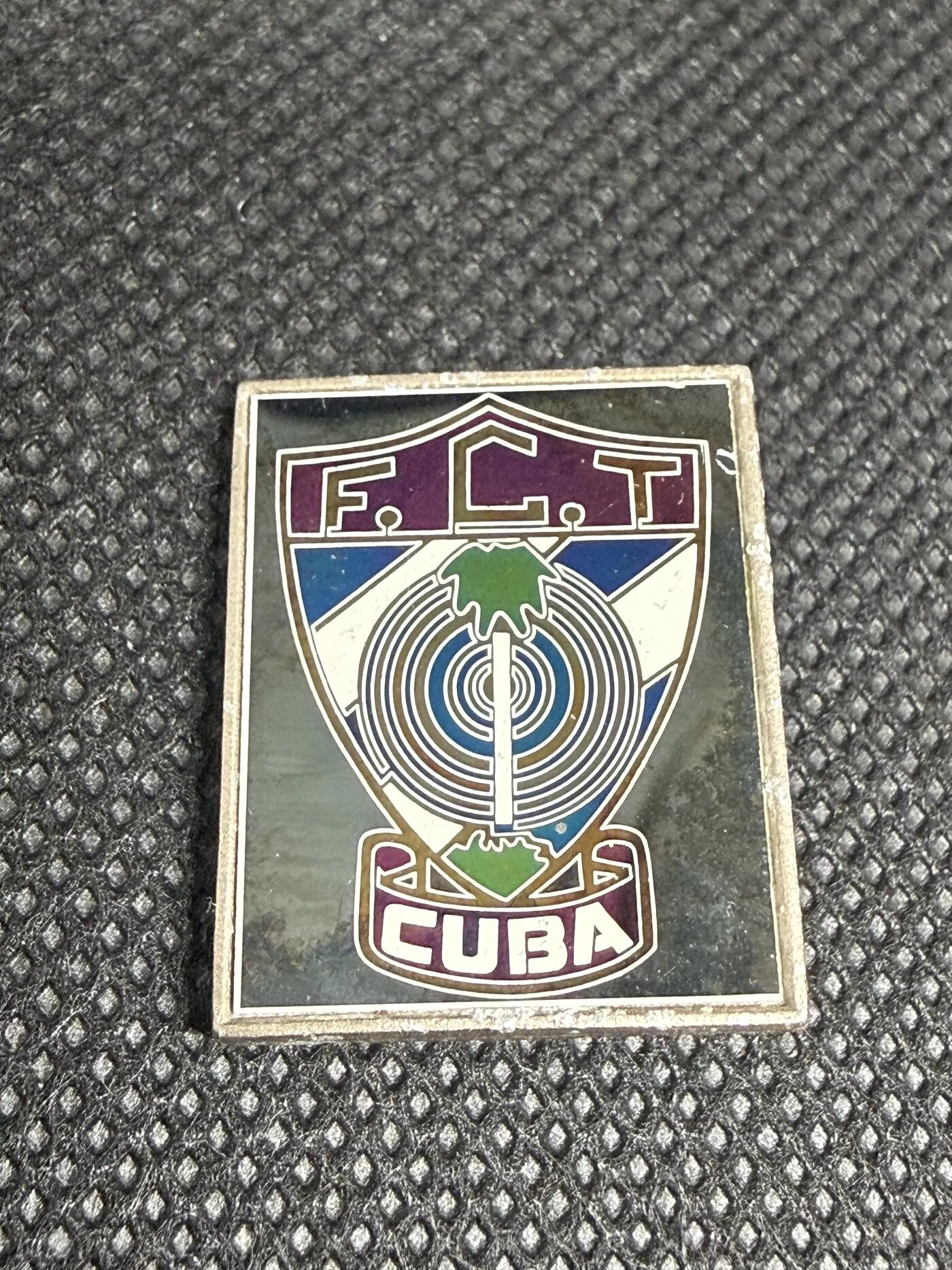 Значок F.C.T. CUBA (Куба, спортивная эмблема)