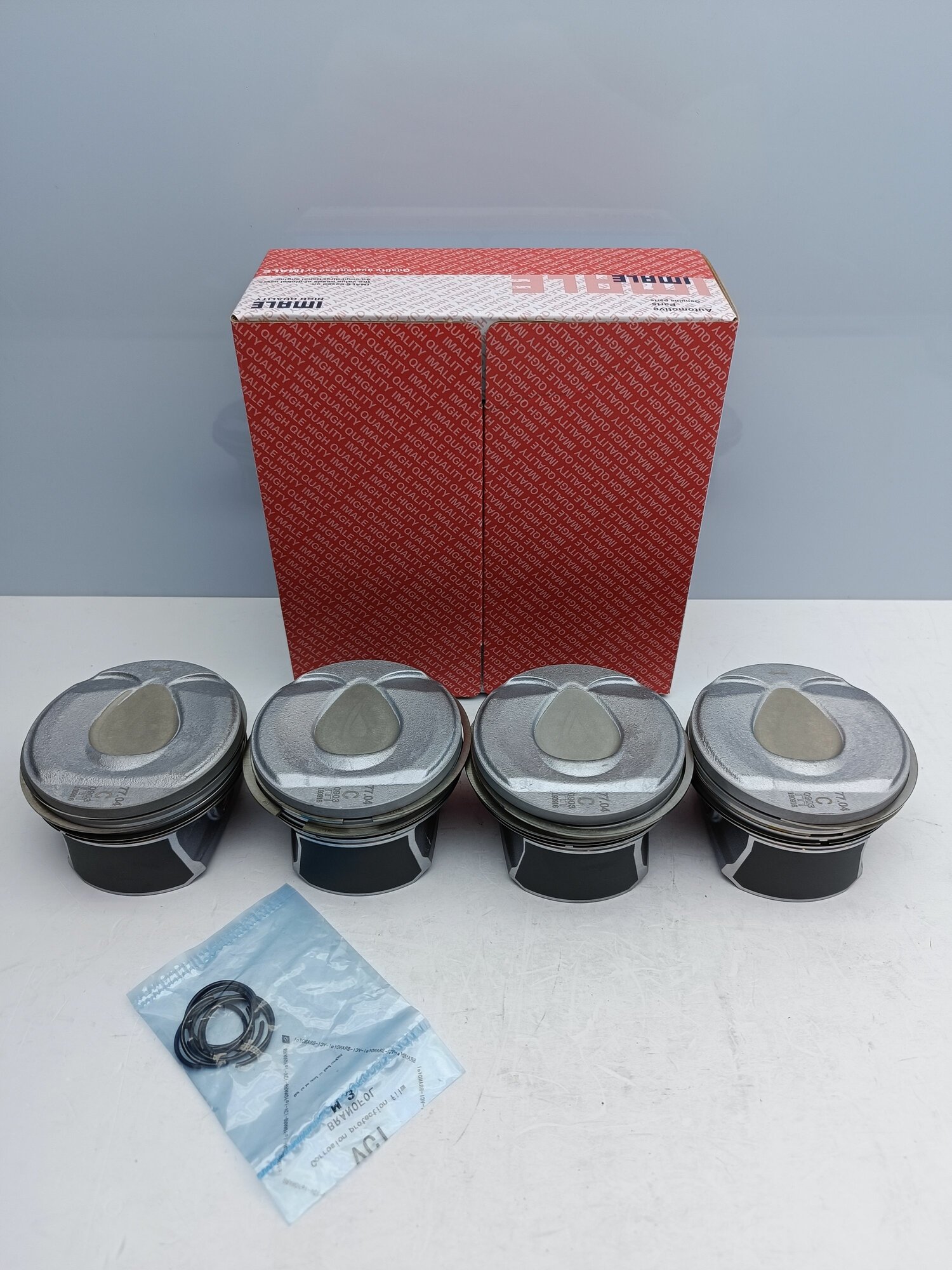 Комплект новых поршней BMW N14B16A Peugeot/Citroen EP6 STD IMALE/IMLENG I04001014 11257566019