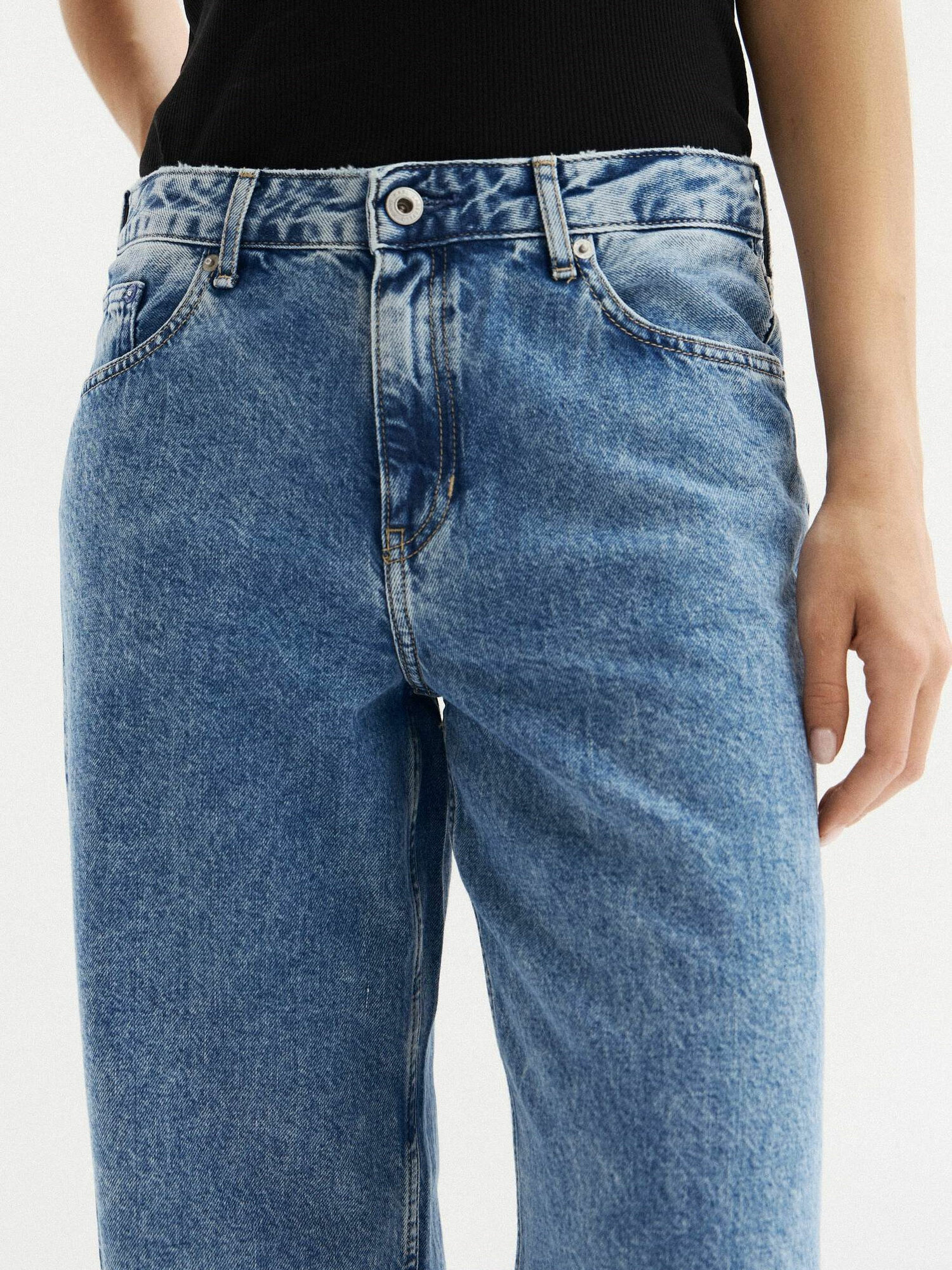 Джинсы KARL LAGERFELD JEANS, размер 28/30, голубой — фото 1