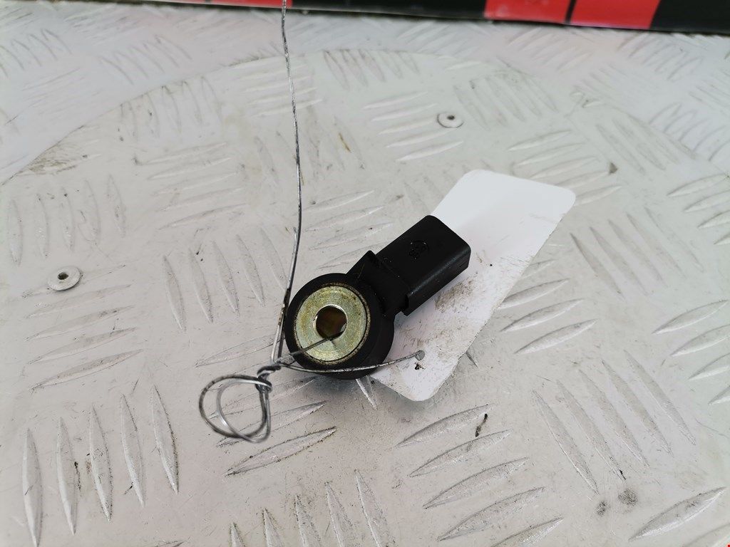 Датчик детонации / 1487903 030905377C 030905377C для Volkswagen Bora(Jetta) (с пробегом)