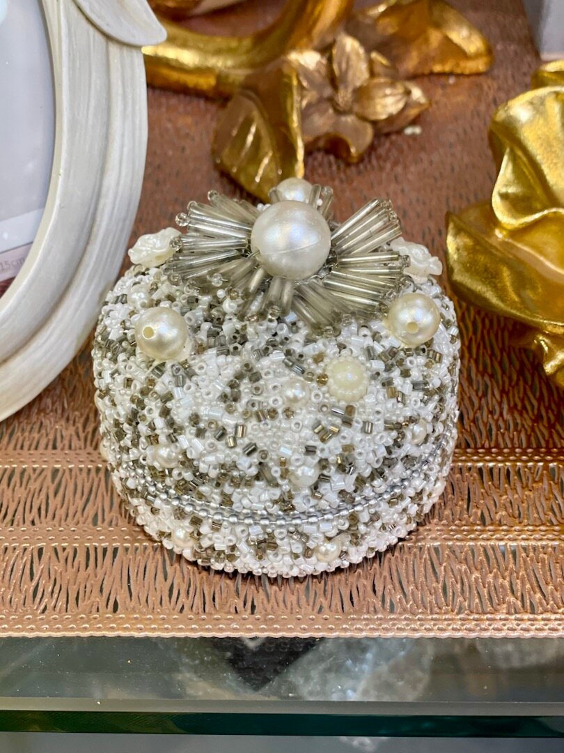 Шкатулка WERNER VOSS PEARL cream/white/silver 53616 75х75х60h