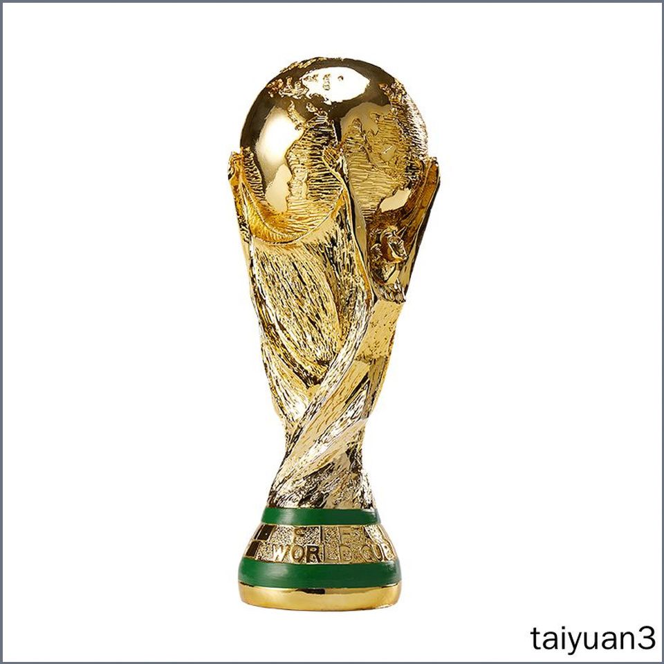 Кубок мира FIFA 2022 — награда золотого цвета высотой 36 см для болельщиков и коллекционеров