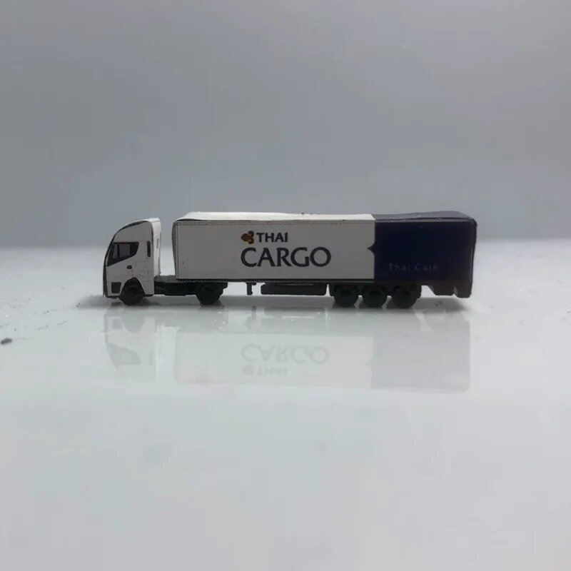 Статичная модель грузовика Thai Air Cargo 1:400 WELLY Thai