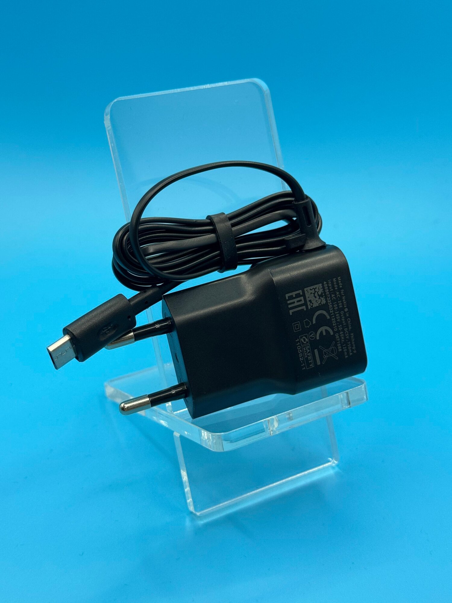 Сетевое зарядное устройство Nokia AC-20E, Micro-USB