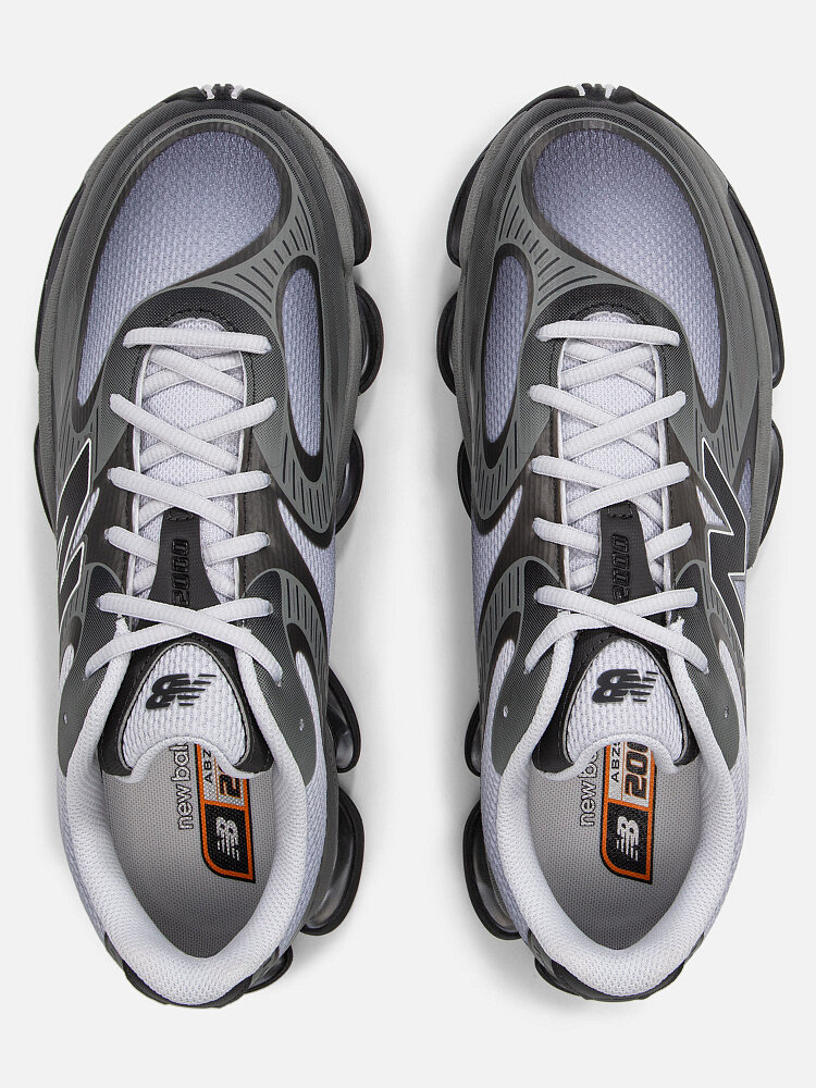 Кроссовки New Balance 2000, полнота 6 (RU)/ на среднюю стопу, размер 42, серый/фиолетовый — фото 1