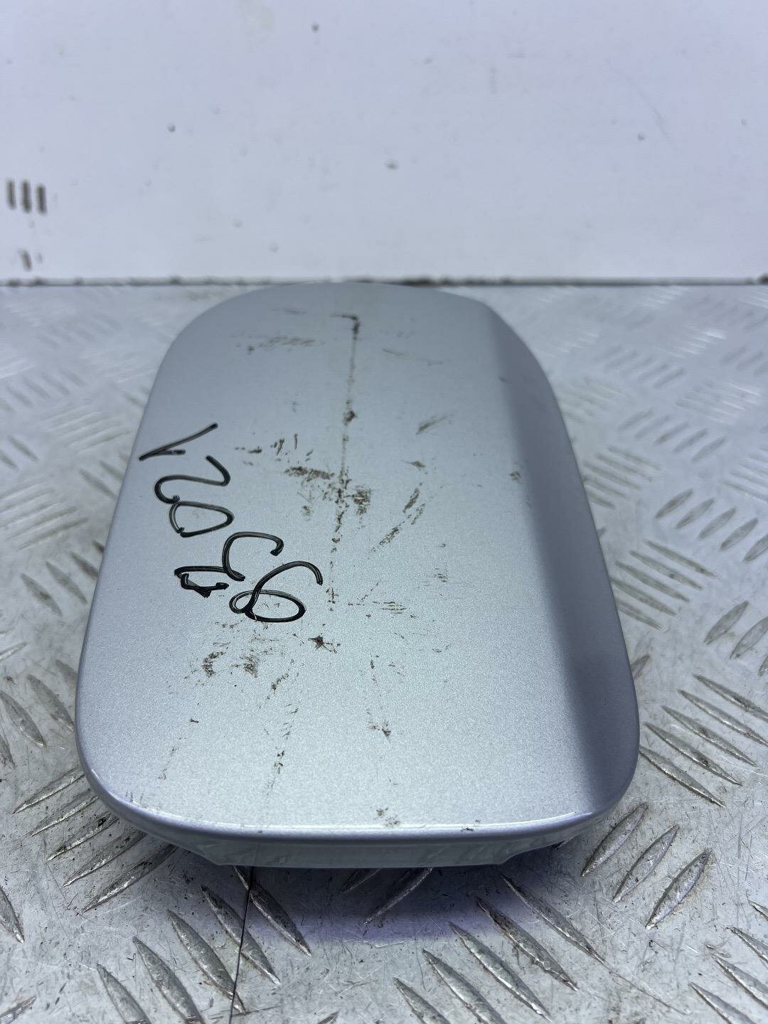 Лючок топливного бака Mercedes-Benz B W245 T245.208 2007 A0005846517
