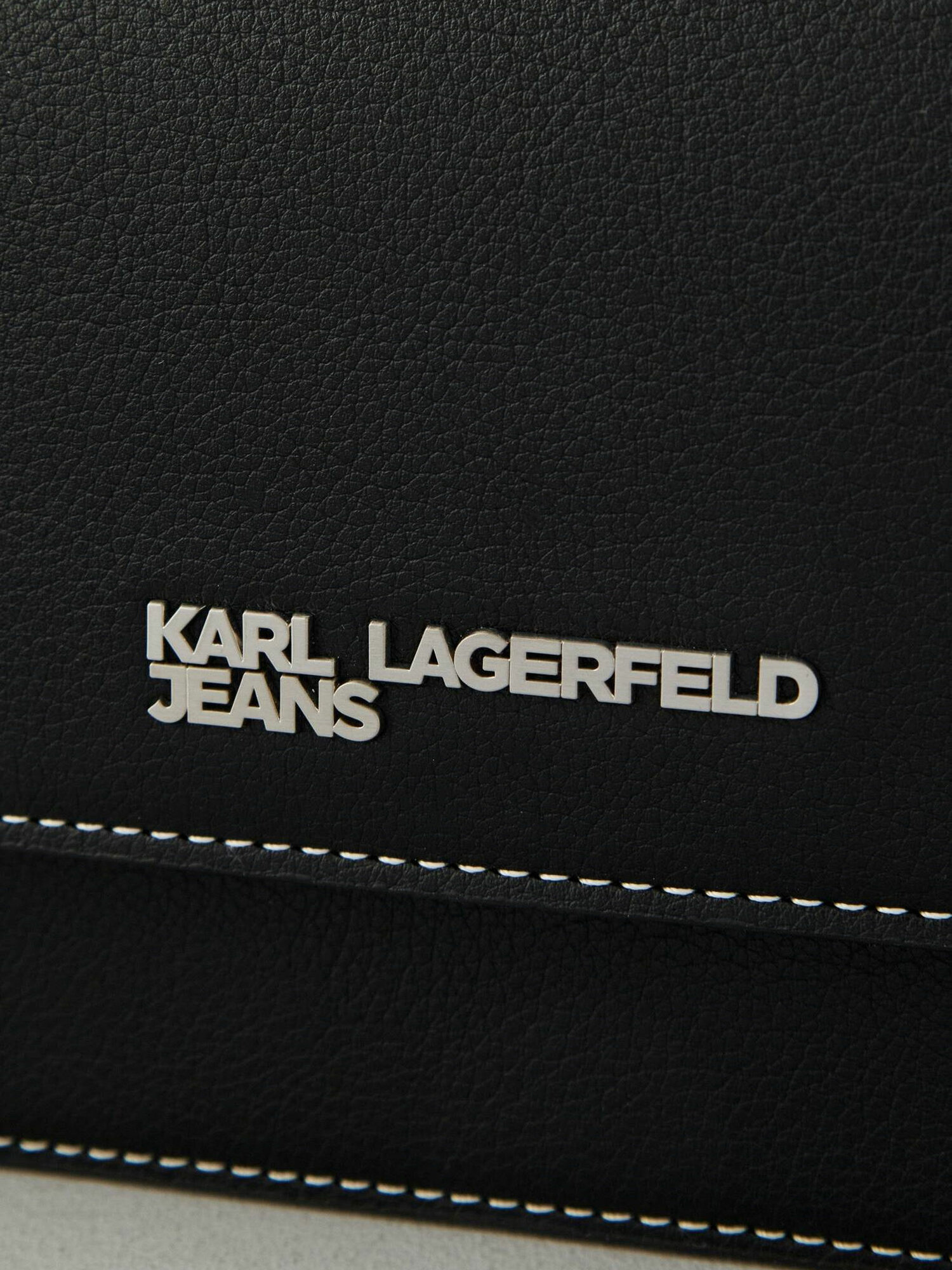 Сумка багет KARL LAGERFELD JEANS, фактура зернистая, матовая, черный — фото 1