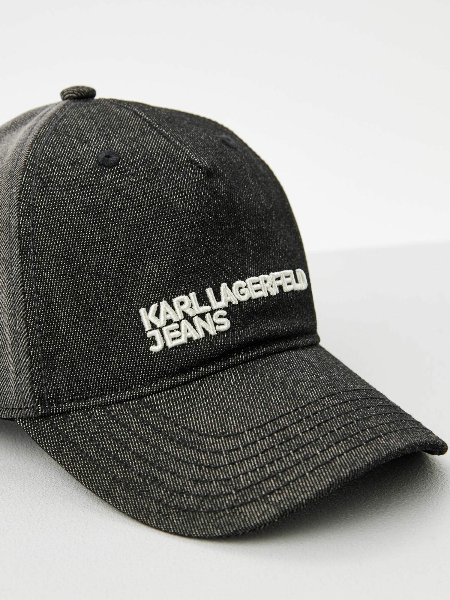 Бейсболка KARL LAGERFELD JEANS для мужчин, размер 56-60, синий/серый — фото 1