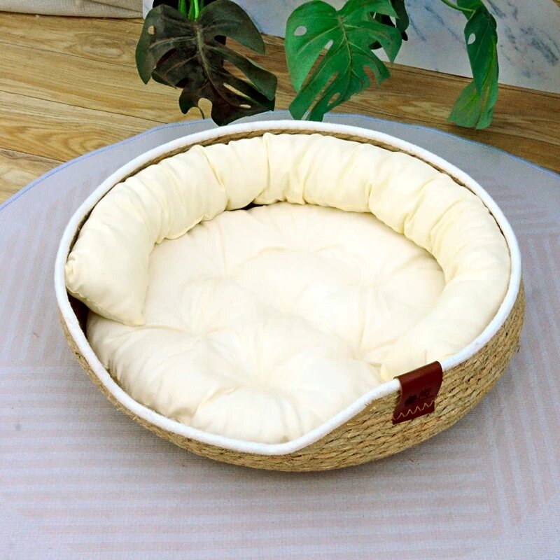 Белая кошачья кровать с белой хлопковой подушкой, подушкой и прохладным ковриком - Средний размер для кошек до 10 фунтов