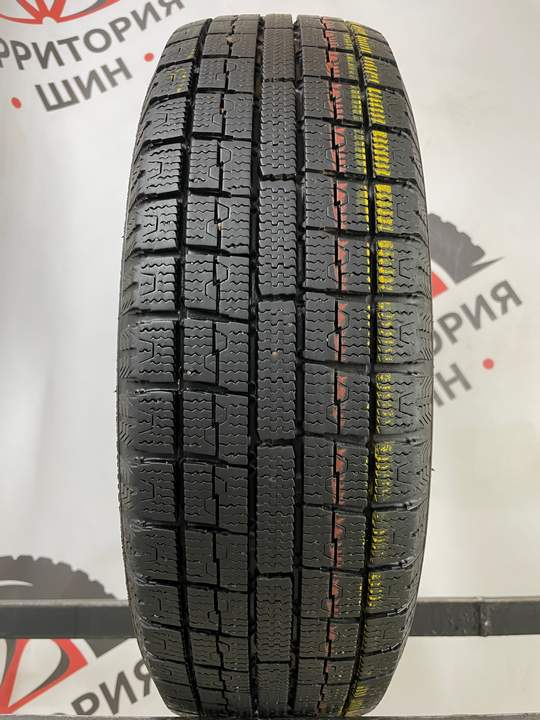 Зимние шины шипованные Toyo Observe GSi-5 165/70 R14 30% износ