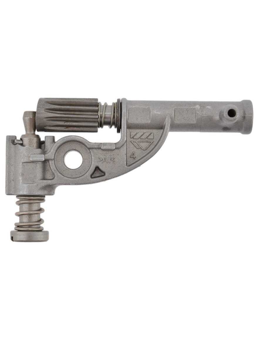 Масляный насос подходит для бензопилы Makita DCS3500, DCS4300, DCS4301, DCS4600S, DCS461, DCS4630, DCS500, DCS5000, DCS5001, EA3500F, EA3501F, EA3503S