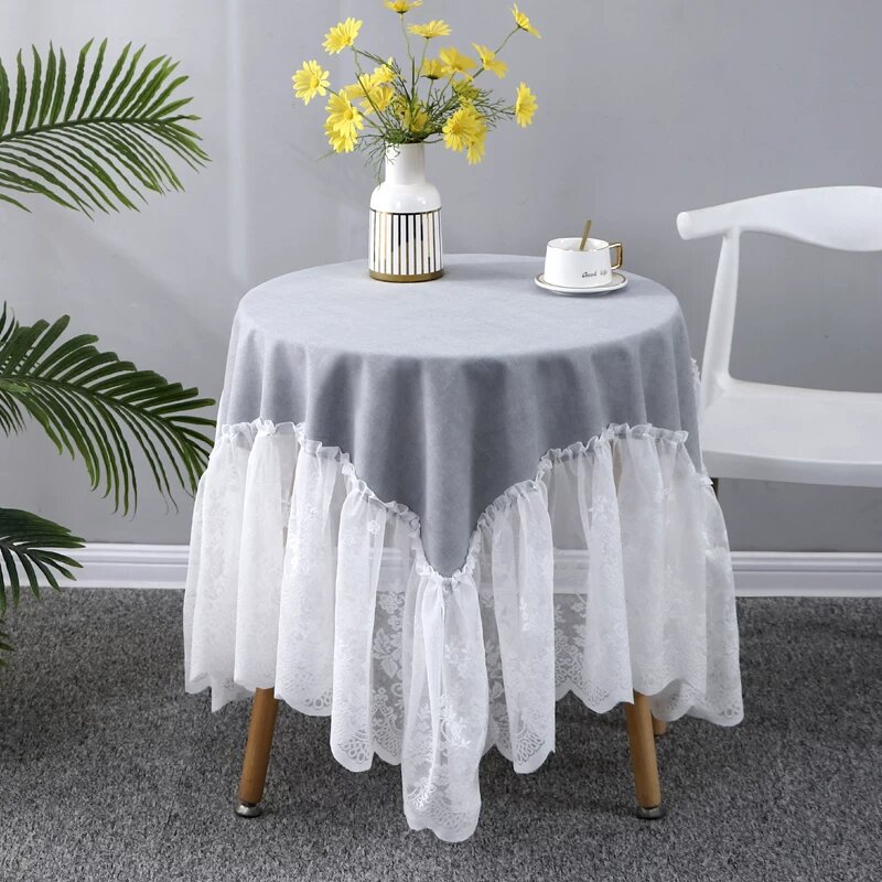 Винтажная французская кружевная скатерть - 230x230 см (Подходит для круглого стола 150x150 см)