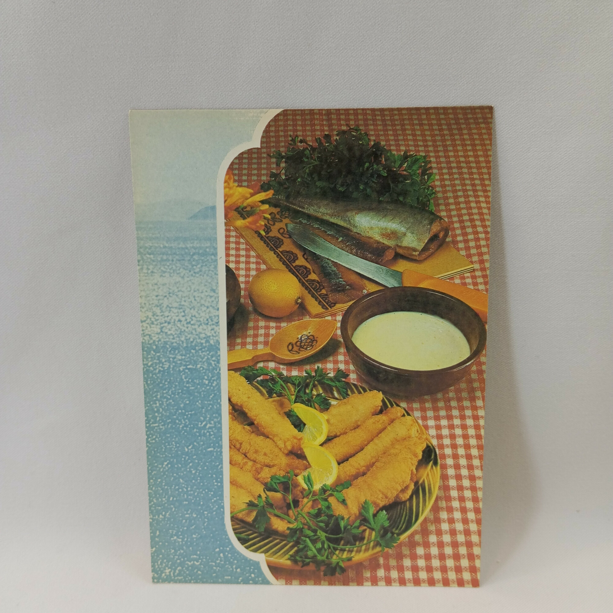 Открытка советская СССР. Рыба в кляре, кулинарный рецепт с иллюстрацией блюда. Винтаж