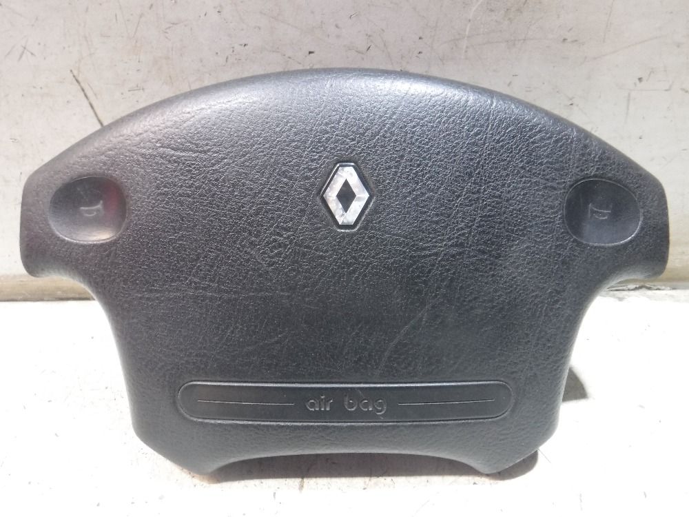 Подушка безопасности в руль Renault Laguna I