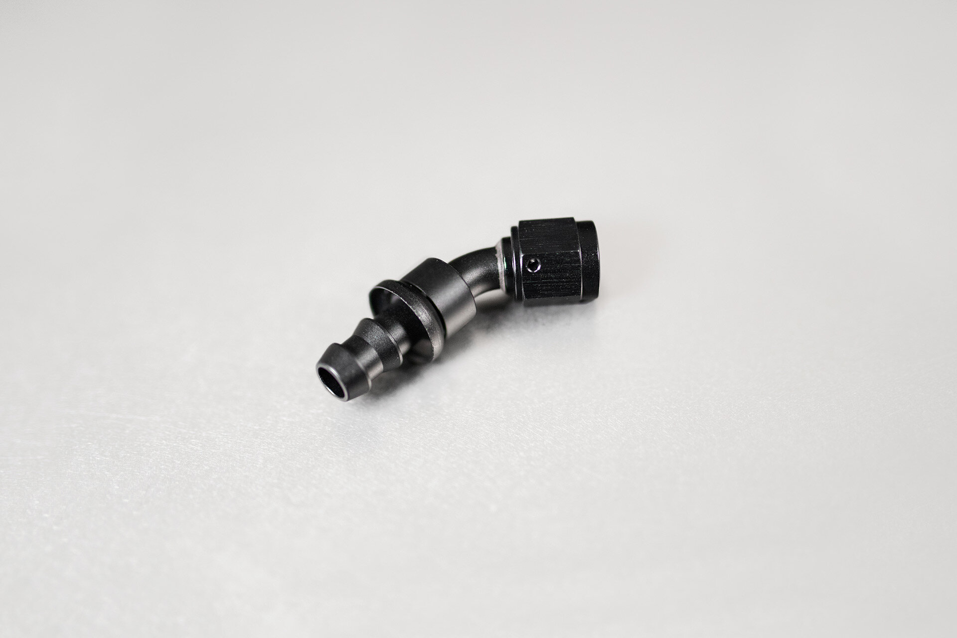 LEVEL Performance фитинг AN6 45° PushLock под шланг 10 мм, GBF0209-4506