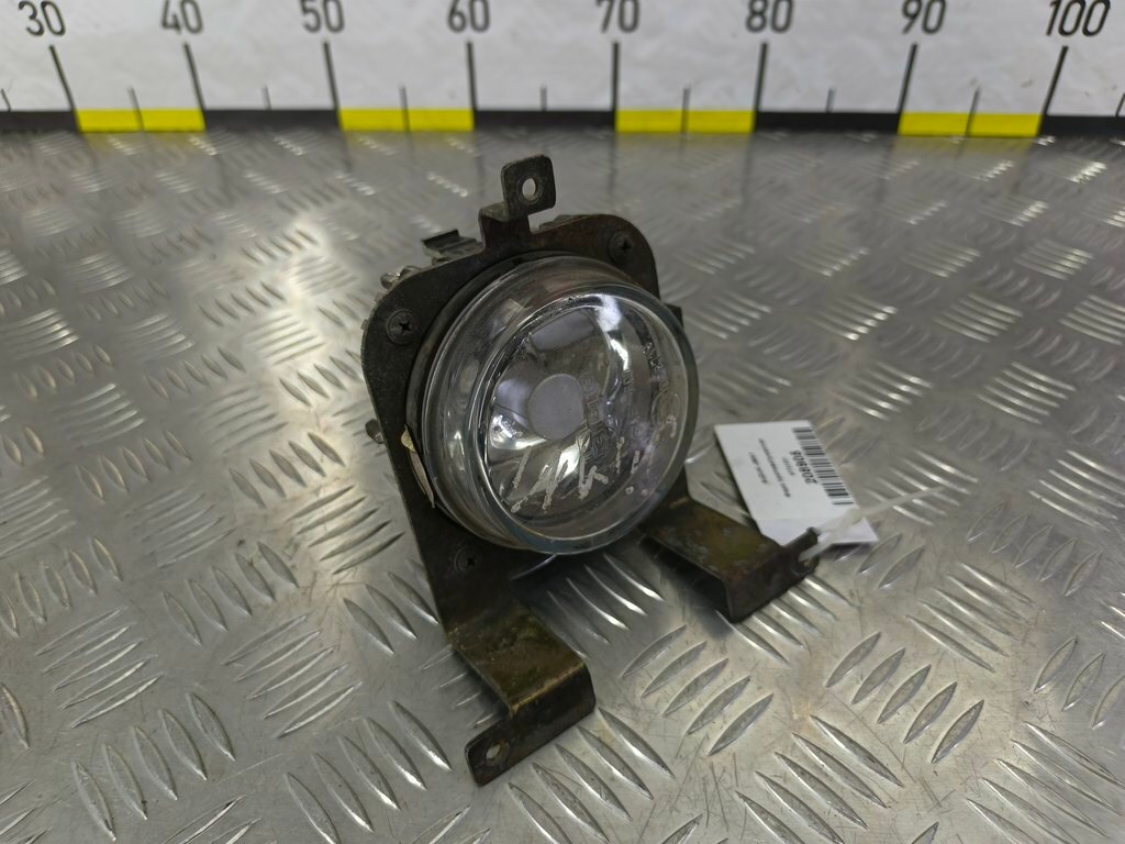 Фара противотуманная Б/У для SUZUKI JIMNY 67721231