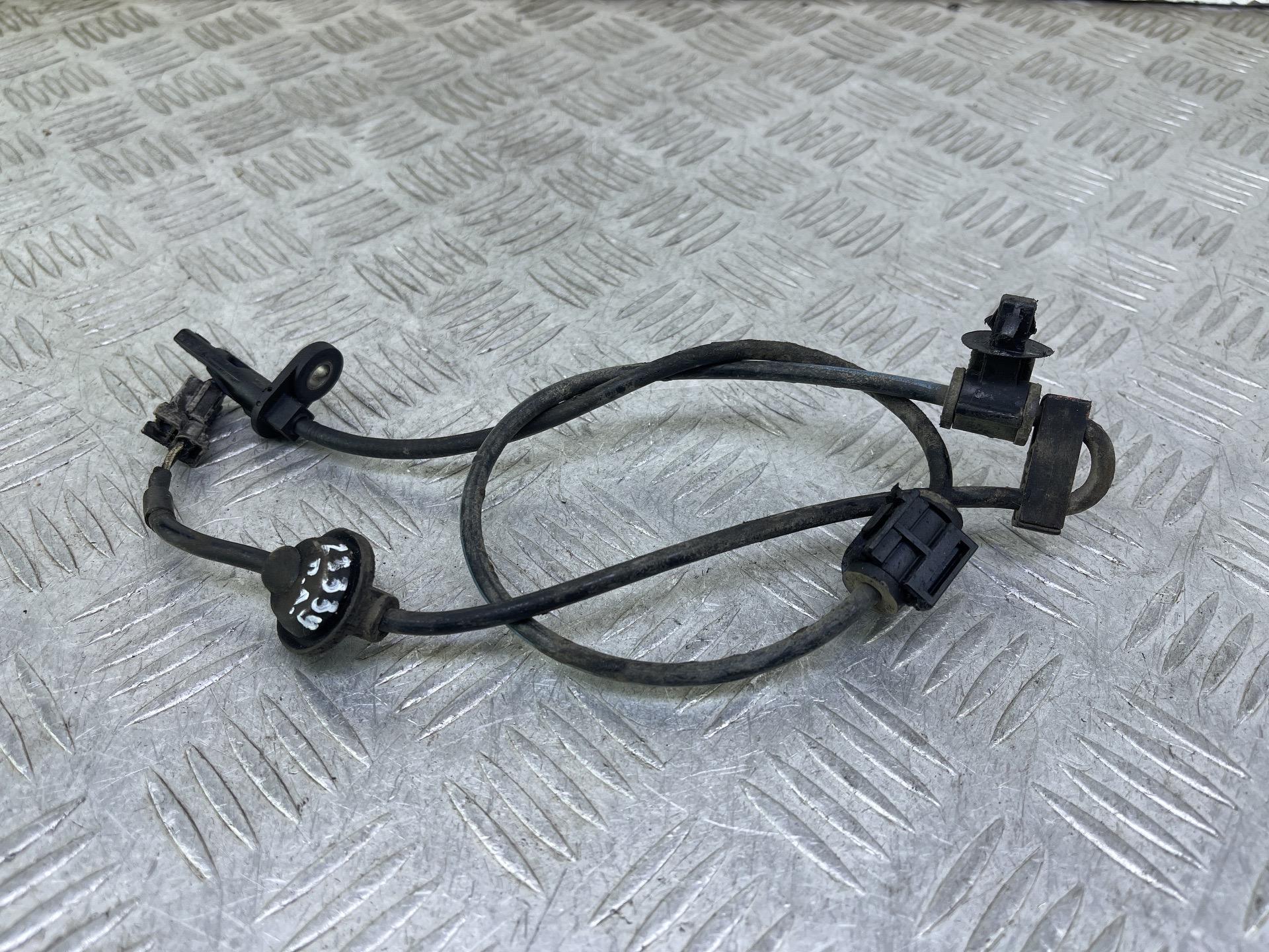 Датчик ABS передний левый Subaru Outback 4 B14 2010 27540AJ010