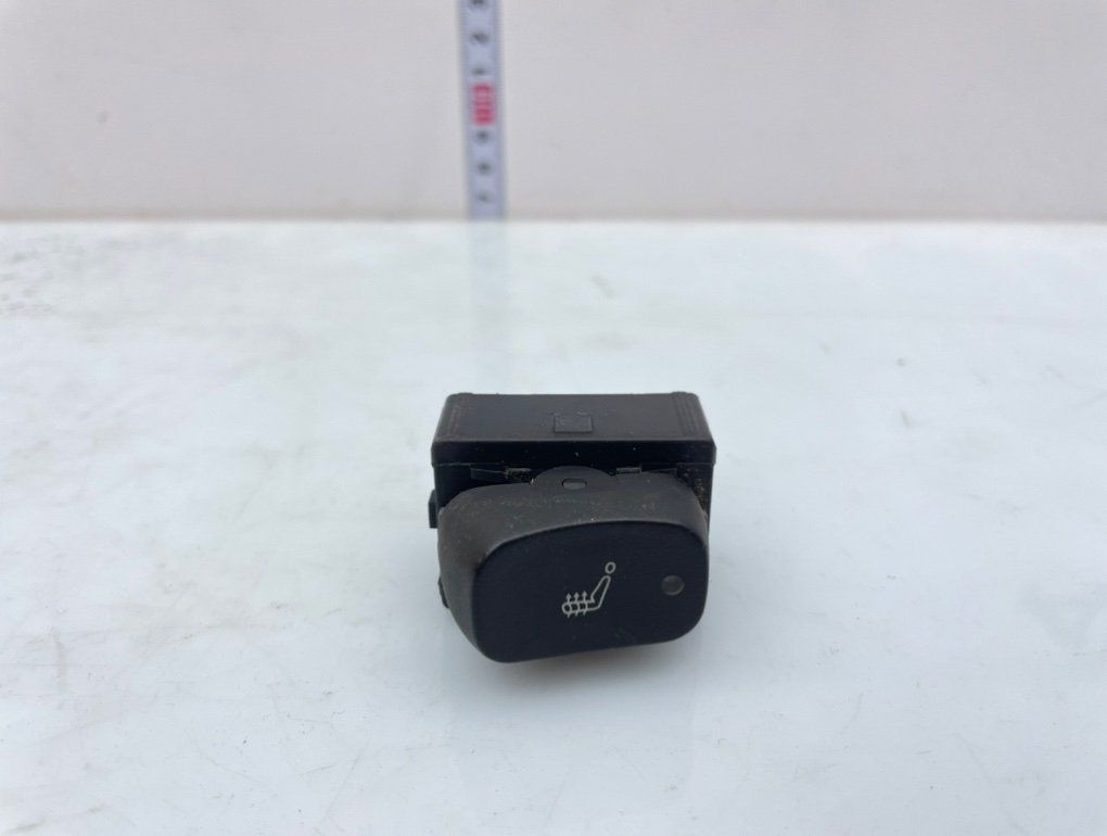 Кнопка обогрева сидений Chevrolet Lacetti 2012 96615338 J200 F16D3, передняя правая (с пробегом)