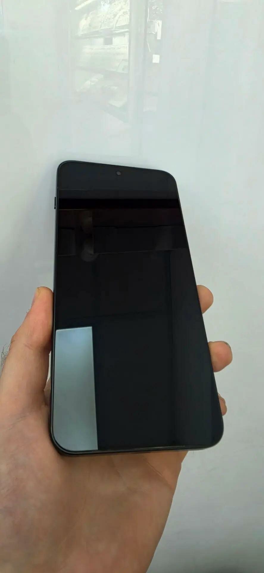 Мобильные телефоны OnePlus 15R 12/256Gb