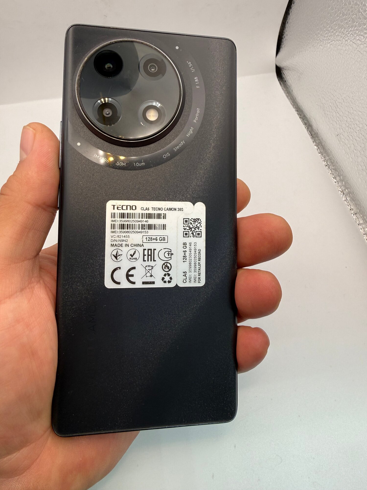 Смартфон Tecno CAMON 30S 6/128 ГБ, 6.78" AMOLED, черный, Б/У