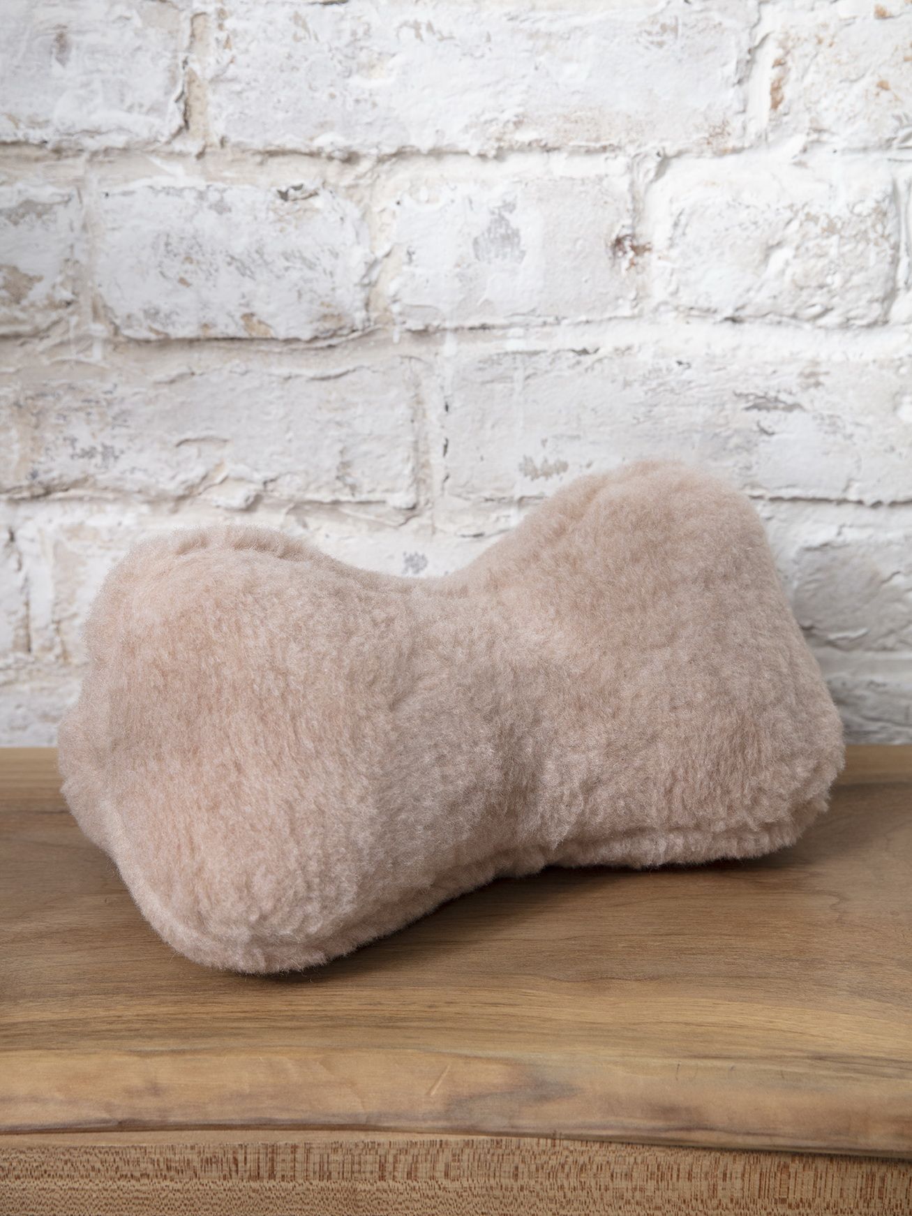 Подушка Косточка WoolHouse из 100% шерсти овец-мериносов