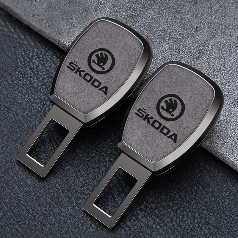 Удлинитель ремня безопасности для Skoda с серебристым покрытием и светло-серым кожаным цветом - универсальная